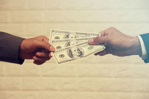 What Executives Need to Understand about Retention Agreements - Mailly Law